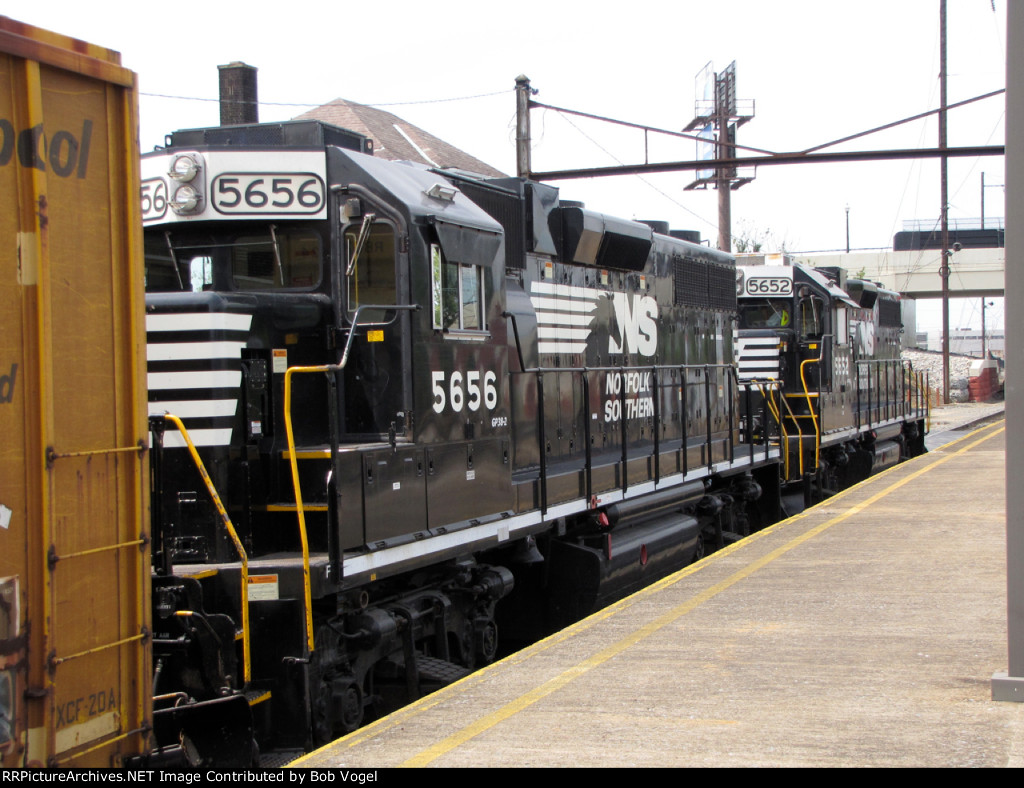 NS 5656 and 5652
